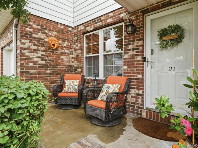 21 Broadlawn Drive