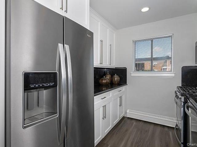 21 Brentwood Road 2