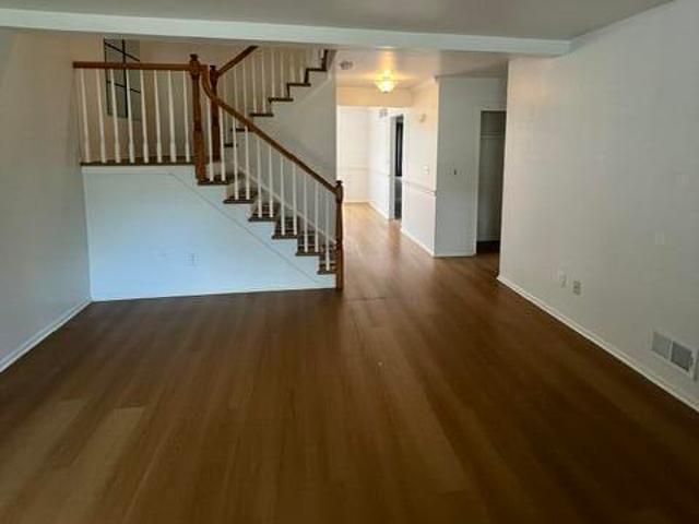 21 Carriage Lane