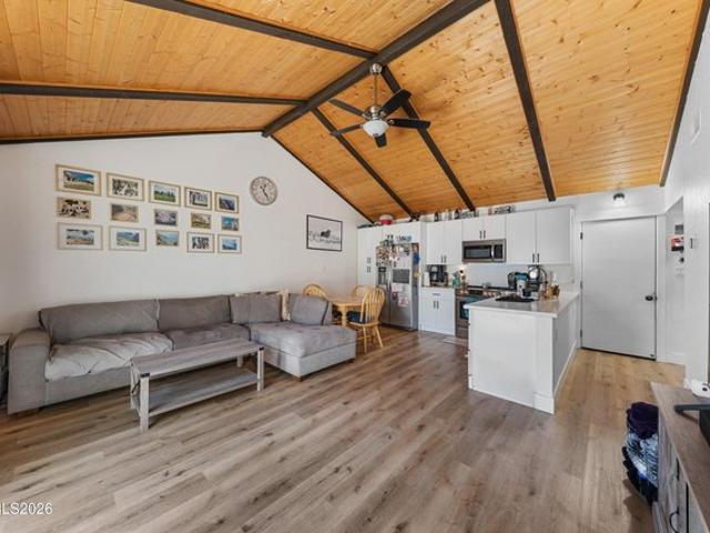 21 Castle Way, Carson City, NV 89706