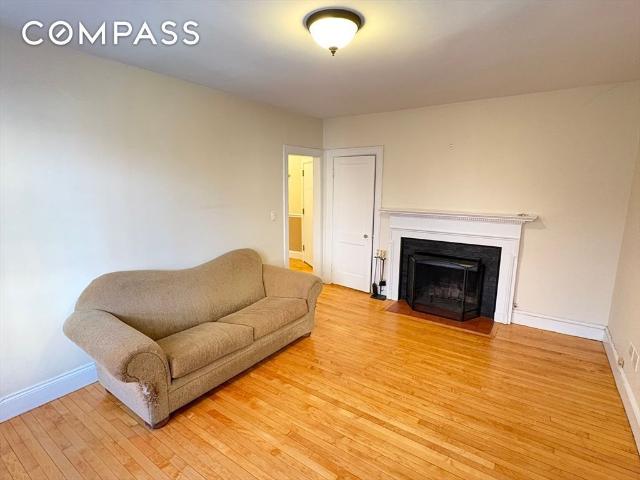 21 Chauncy St 31, Cambridge, MA