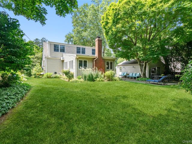 21 Circle Drive