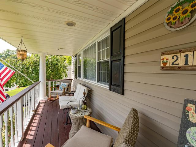 21 Circle Drive