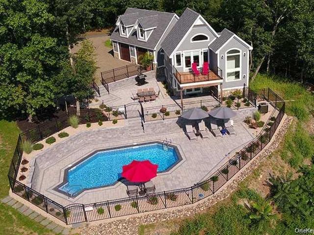 21 Contentment Ln, Red Hook, NY 12571 | MLS #963670 | Compass