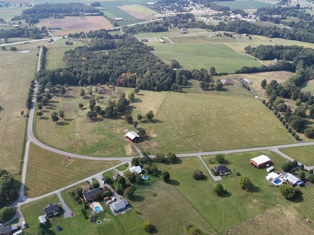 21 Coleytown Rd, Lafayette, TN 37083 | MLS #3042 | Compass