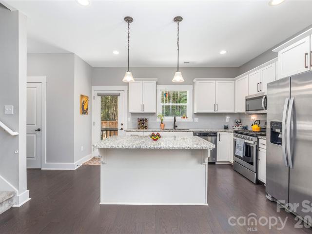 21 Crayton Park Drive