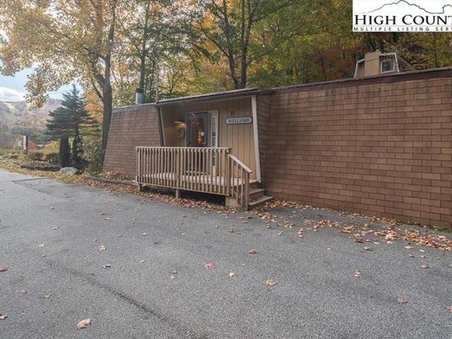 21 Creekside Rd Unit A, Banner Elk, NC 28604