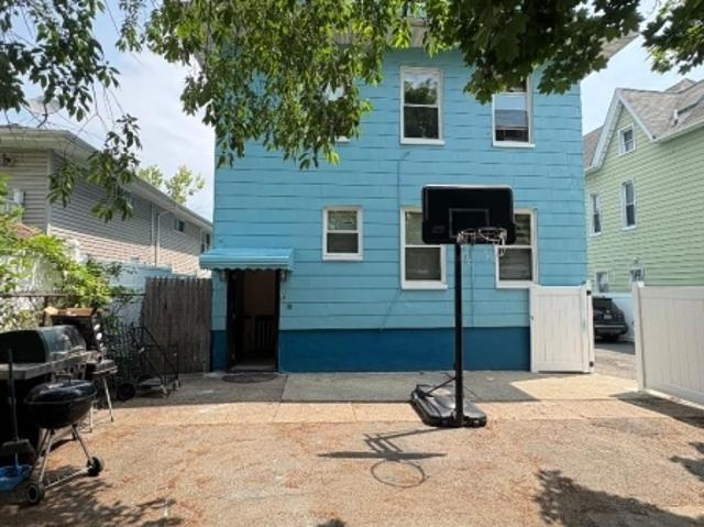21 Danforth Ave
