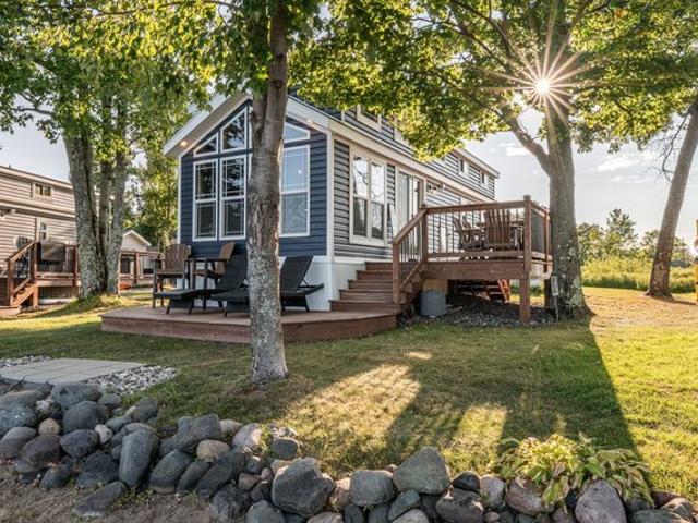 21 Daggett Rd, Hayward, WI 54843