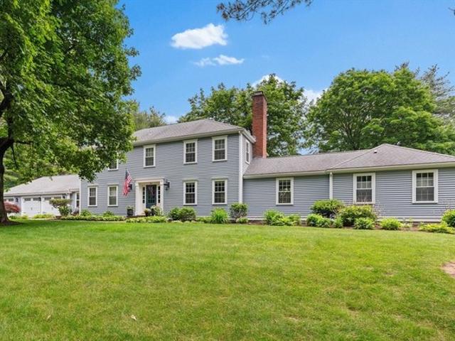 21 Decatur Ln, Wayland, MA 01778