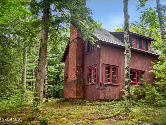 21 Deepwood Drive