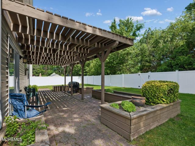 21 Deer Run Drive S