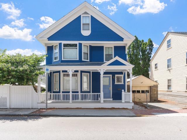 21 Division Street, Newport, US, RI