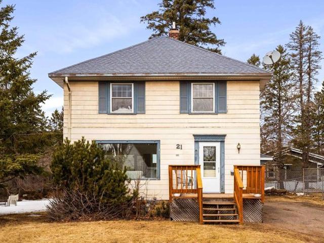21 Don Avon St, Duluth, MN 55803