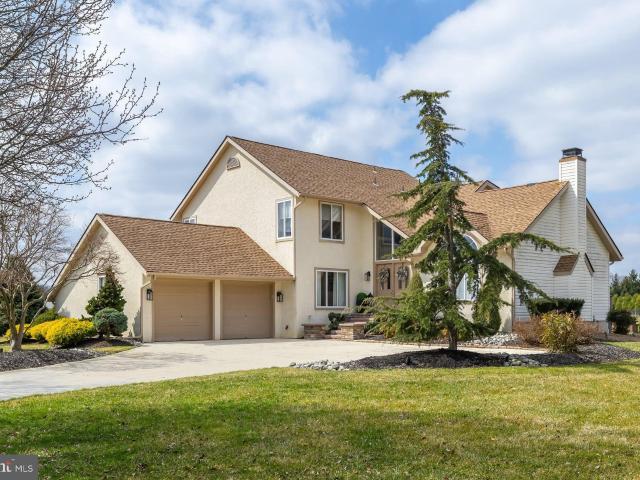 21 Dorothy Dr, Sewell, NJ 08080 | MLS #NJGL2070 | Compass