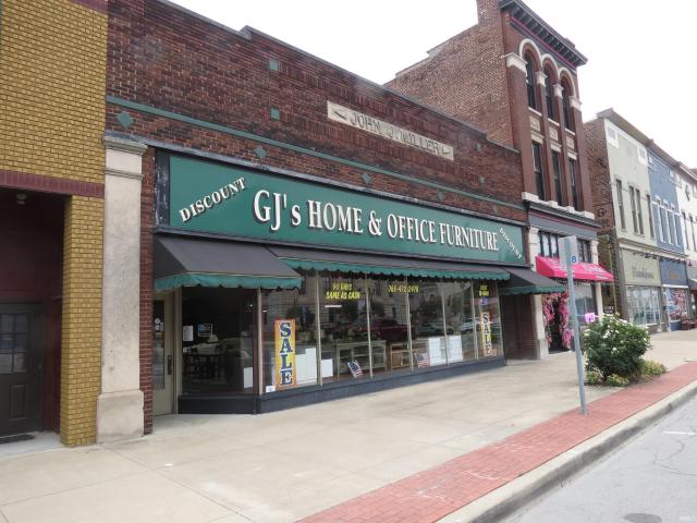 21 E Main Street