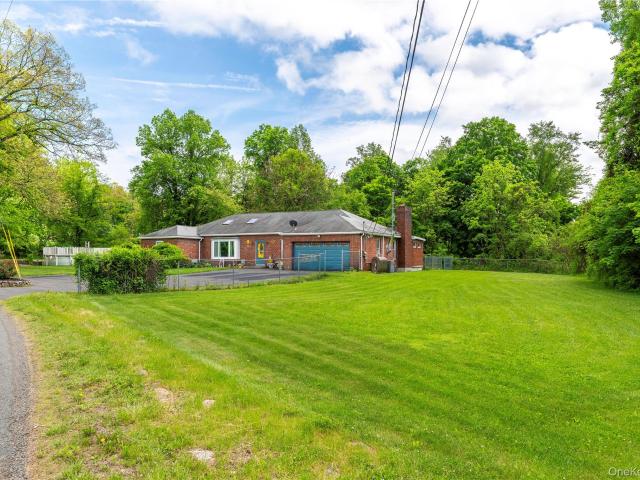 21 E Mountain Road S