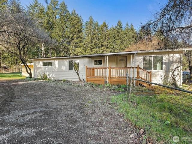 21 E North Lake Dr, Shelton, WA 98584