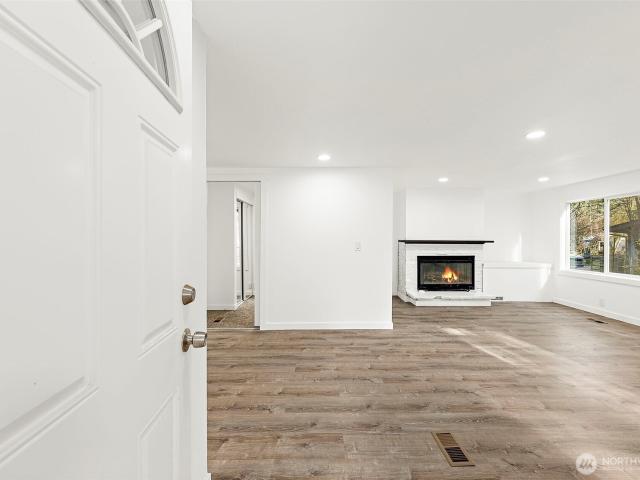 21 E North Lake Drive