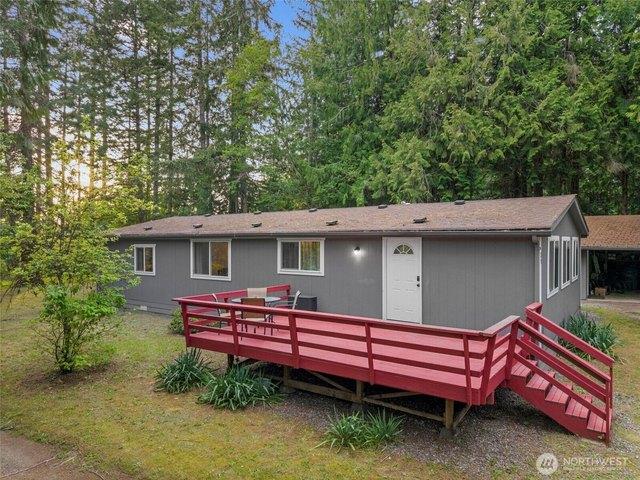 21 E Burrows Ln, Shelton, WA 98584