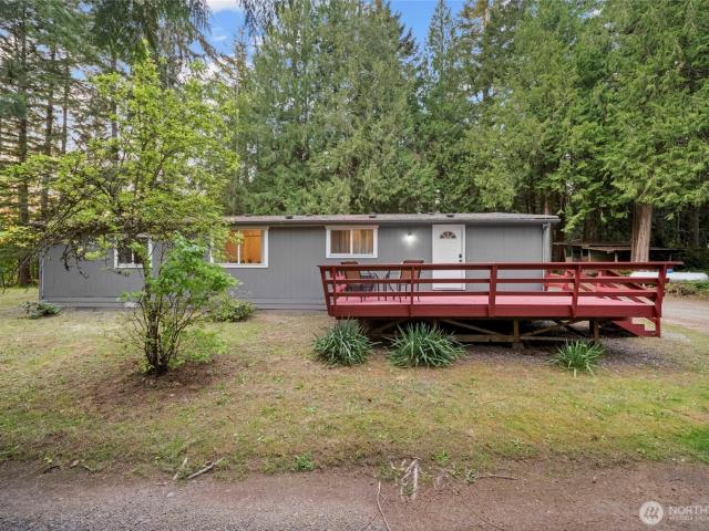 21 E Burrows Lane