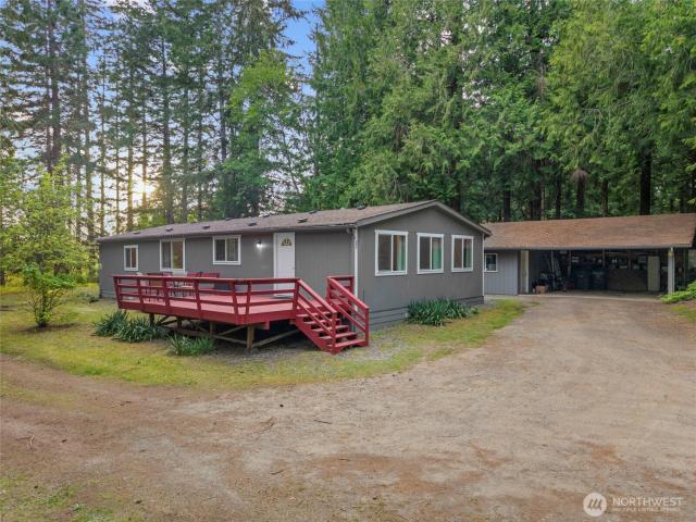 21 E Burrows Lane