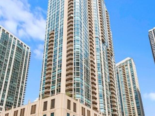21 E Huron St Apt 2803, Chicago, IL 60611