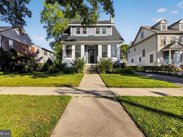 21 E Redman Avenue