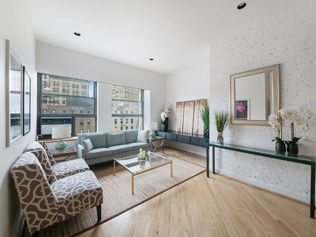 21 E 22ND Street 12L