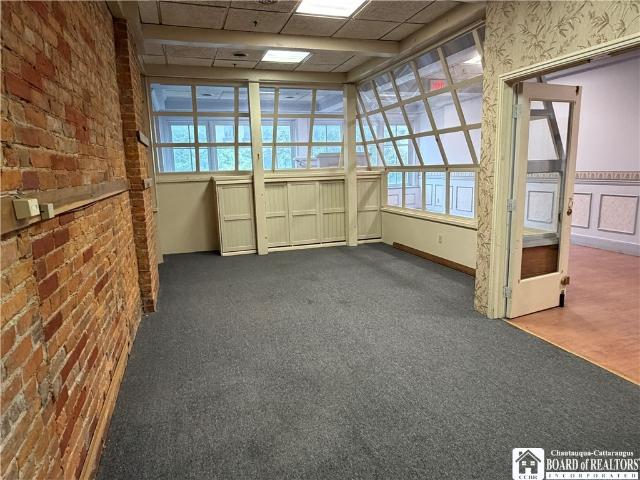 21 E 3rd Second floor Street