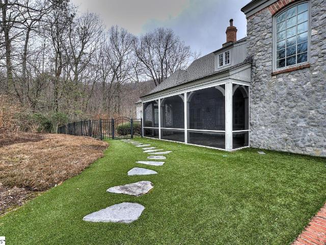 21 Eagle Rock Road