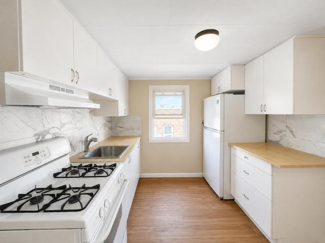 21 East 12Th St # 2
