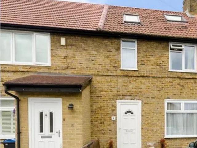 21 Easby Crescent, London, SM4 6SB, United Kingdom | 4 bed townhouse for rent #137018434 | Rentberry