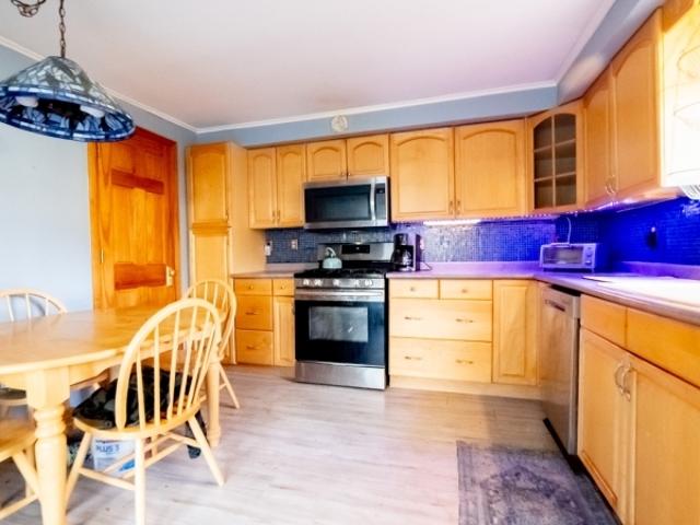 21 Edison Ave, Ogdensburg, NJ 07439 | MLS #4001 | Compass