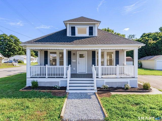21 Edward Ave, Norwich, CT 06360