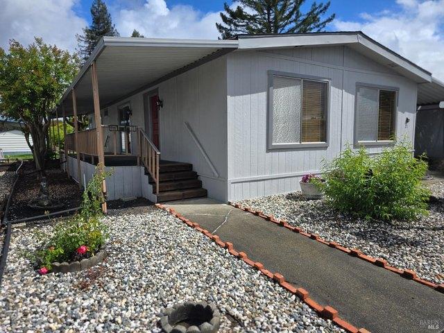 21 Estrella Dr, Santa Rosa, CA 95403