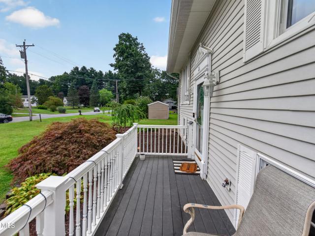 21 Evergreen Ave
