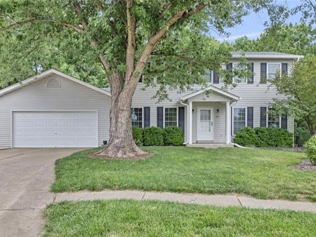 21 Fort Zumwalt Dr, O'Fallon, MO 63366