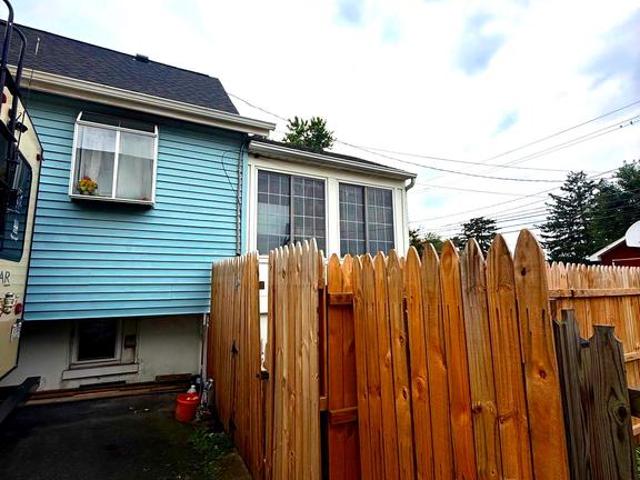 21 Glenmore Avenue