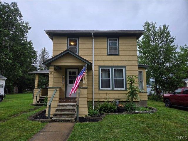 21 Grove St, Cuba, NY 14727
