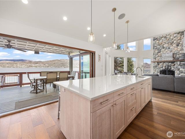 21 Grace Ln, Chelan, WA 98816 | MLS #2557