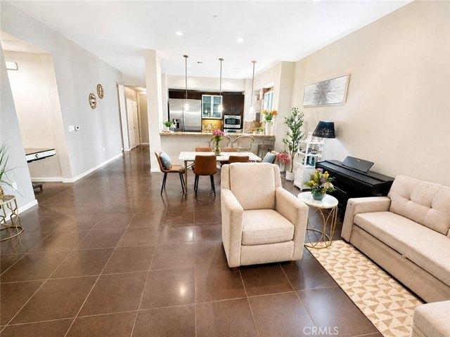 21 Gramercy Unit 204, Irvine, CA 92612