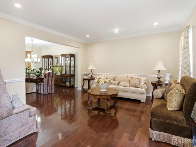 21 Heritage Drive