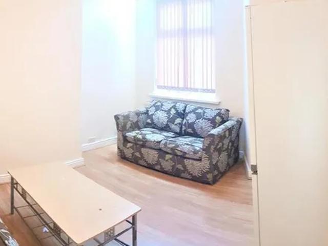 21 Hibbert Street, Manchester, M14 5BJ, United Kingdom | 3 bed house for rent #167087409 | Rentberry