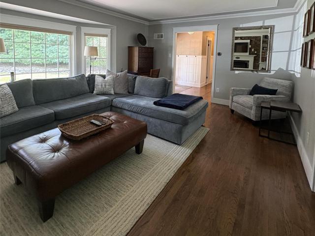 21 Hillside Drive