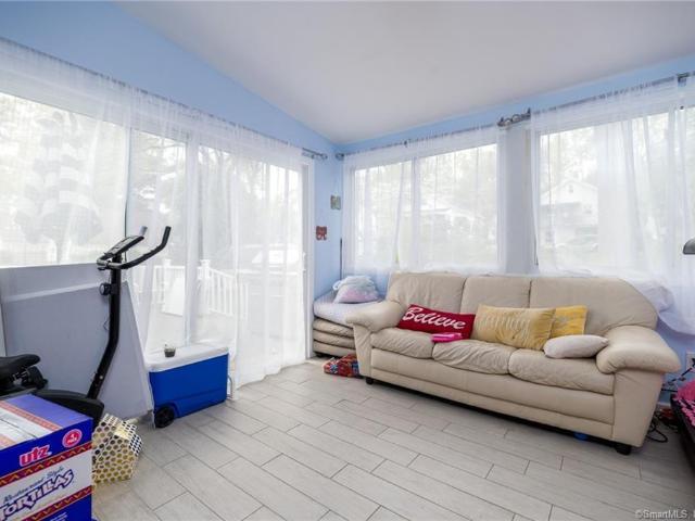 21 Hirsch Rd, Stamford, CT 06905 | MLS #24166