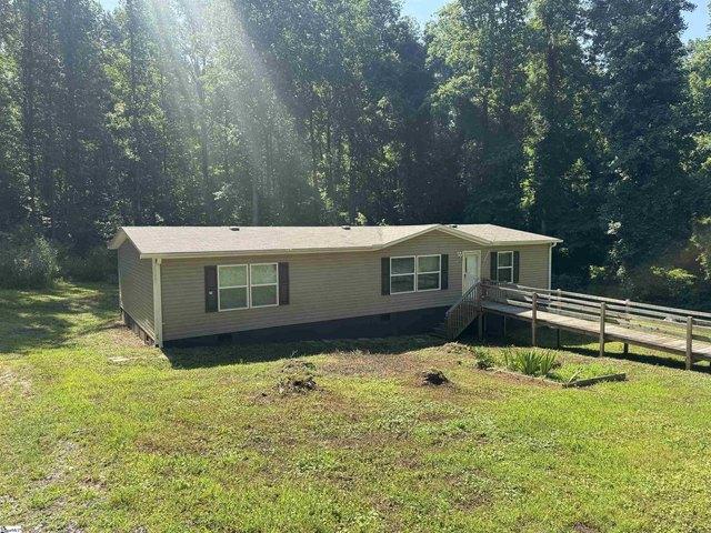 21 Hughes Rd, Greenville, SC 29611