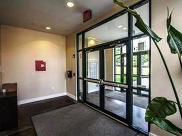 21 Illinois St, Unit 301, Worcester, MA 01610 | MLS #73479 | Compass