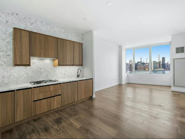 21 India Street, Brooklyn, NY