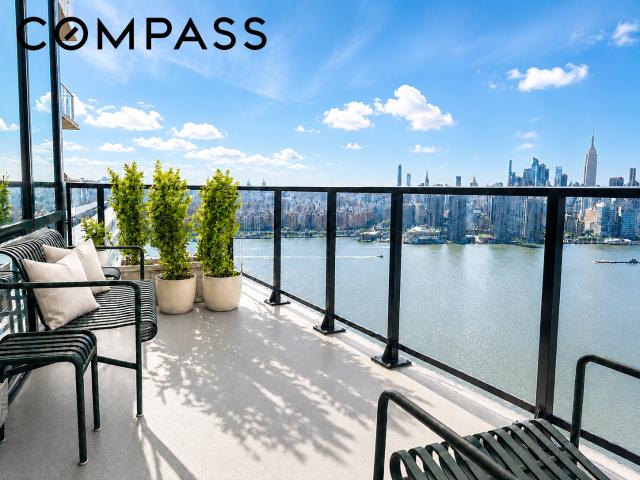 21 India Street, Brooklyn, NY